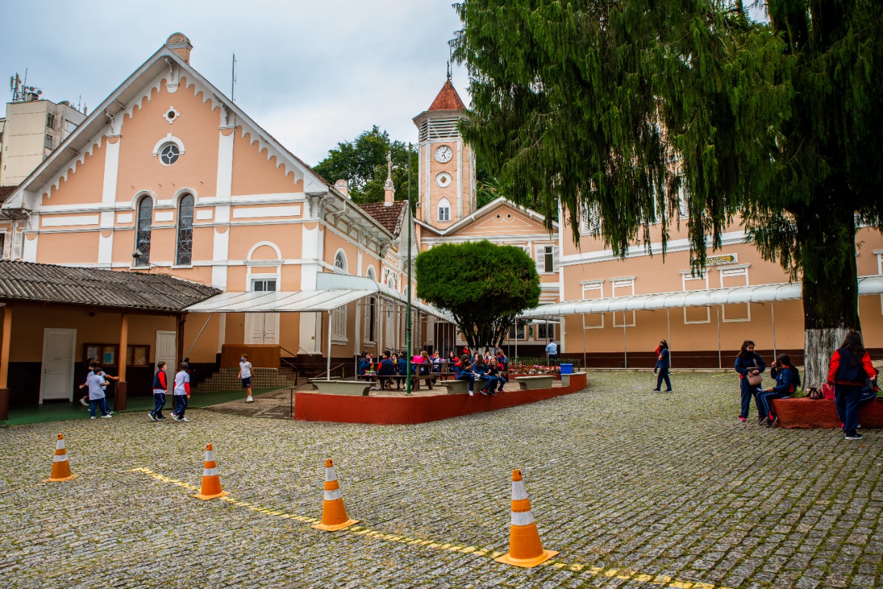 Com 158 anos de história, Colégio Santa Isabel se mantém diferenciado ...