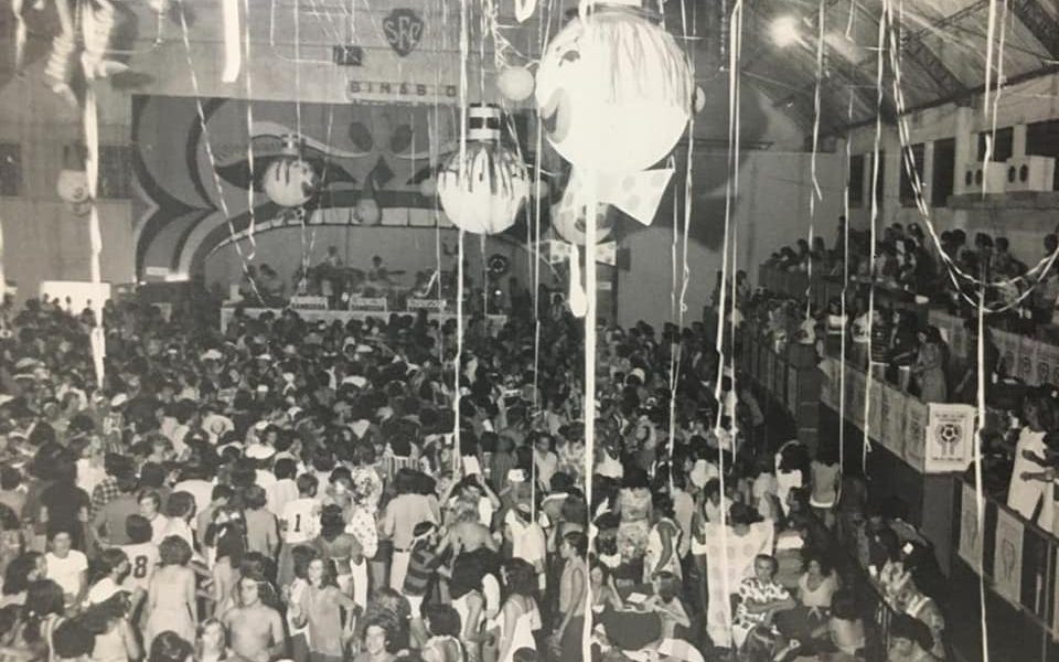 Diversão e folia: relembre 9 atividades que marcaram o Carnaval dos ...